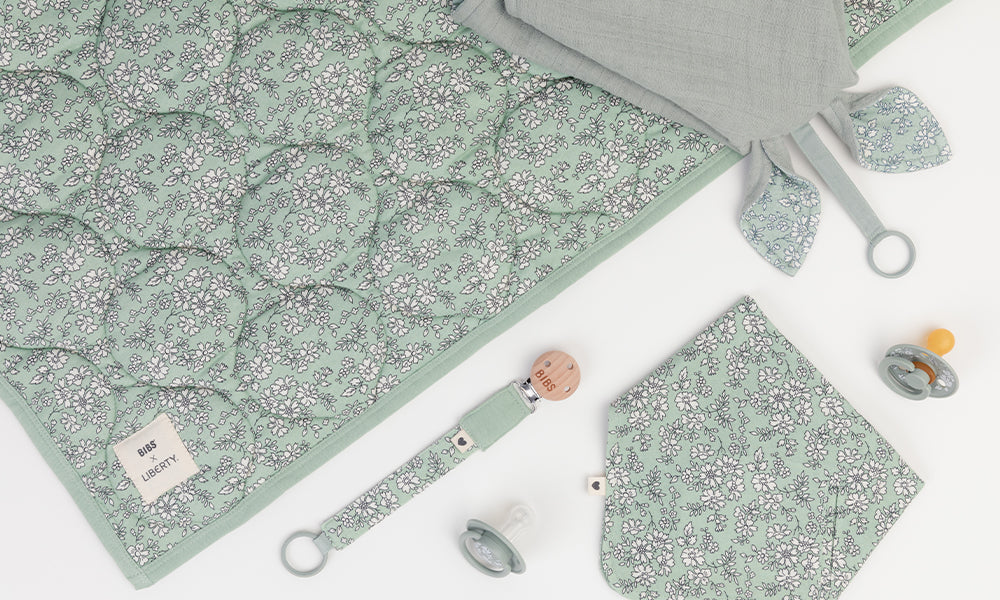 BIBS x LIBERTY Cuddle Cloth Kangaroo Eloise - Blush